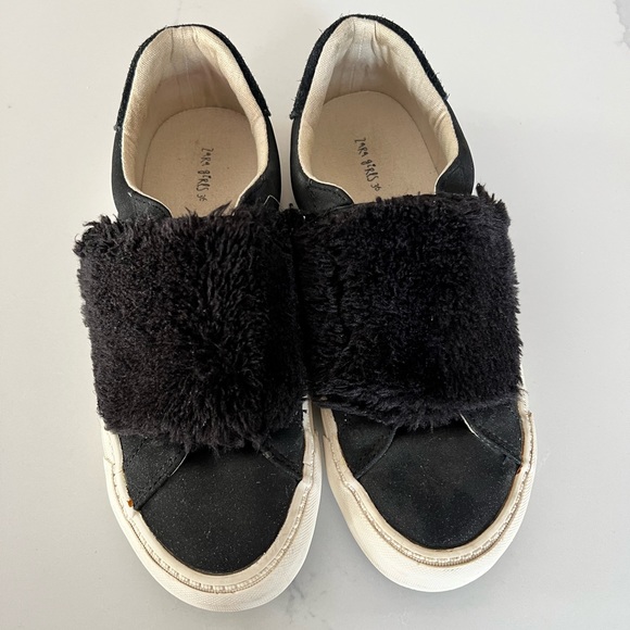 Zara | Shoes | Zara Girls Black Sneakers With Fuzzy Velcro Top | Poshmark